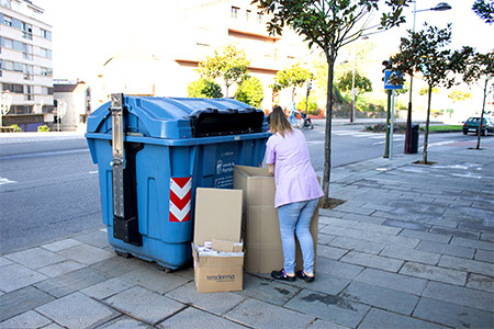 Side-loading Containers | CONTENUR