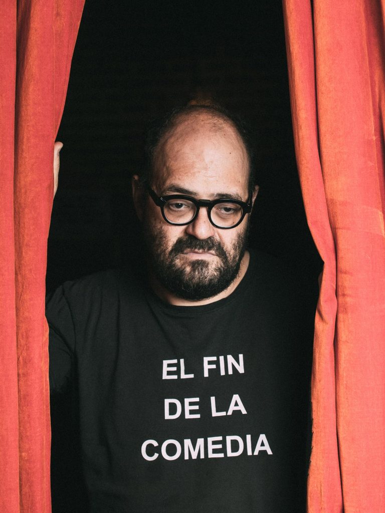 Ignatius Farray: “la comedia tiene el deber de pasarse tres pueblos”