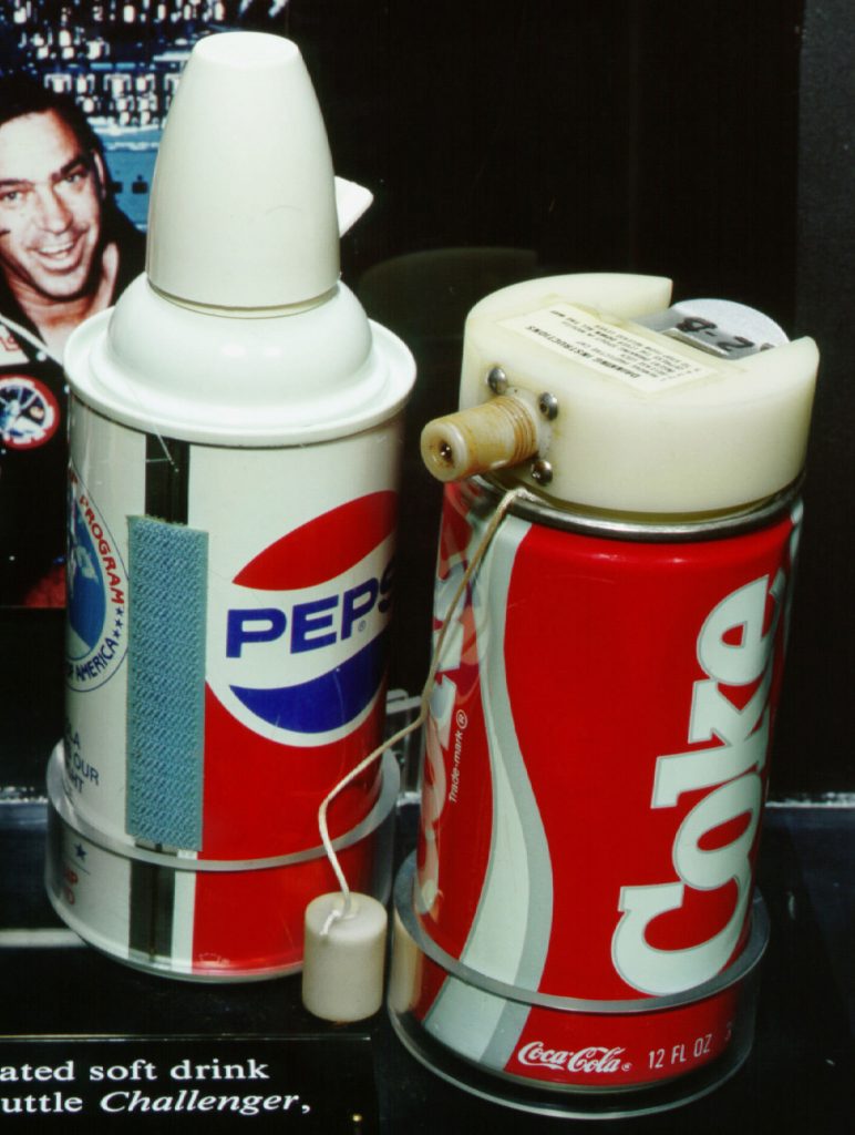 El día que la NASA envió una lata de Coca-Cola al espacio