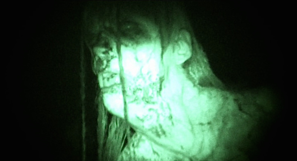 OFF: [EXPOILER] A Criatura de BARBARIAN é inspirada na do REC ? - PAN - pandlr